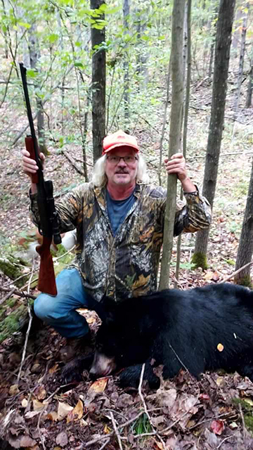 PHOTO: Sharp gets 238-pound bear | News, Sports, Jobs - The Alpena News